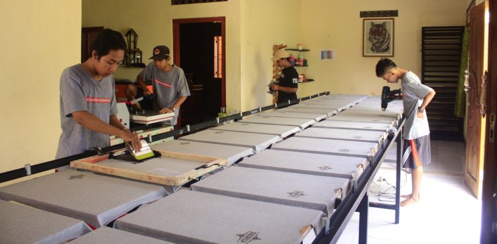 Tempat Sablon Kaos ONLINE Yang AMAN…!!! - Mark Tino